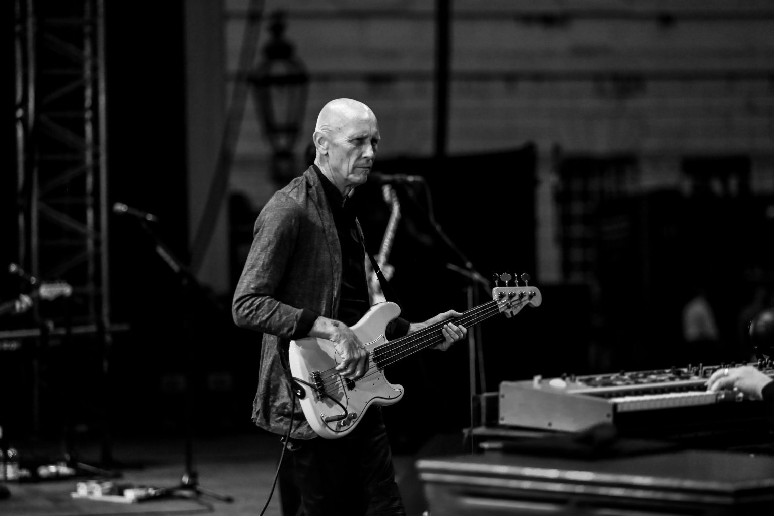 Michael Rhodes: The Life and Legacy of the Bass Legend – Joe Bonamassa