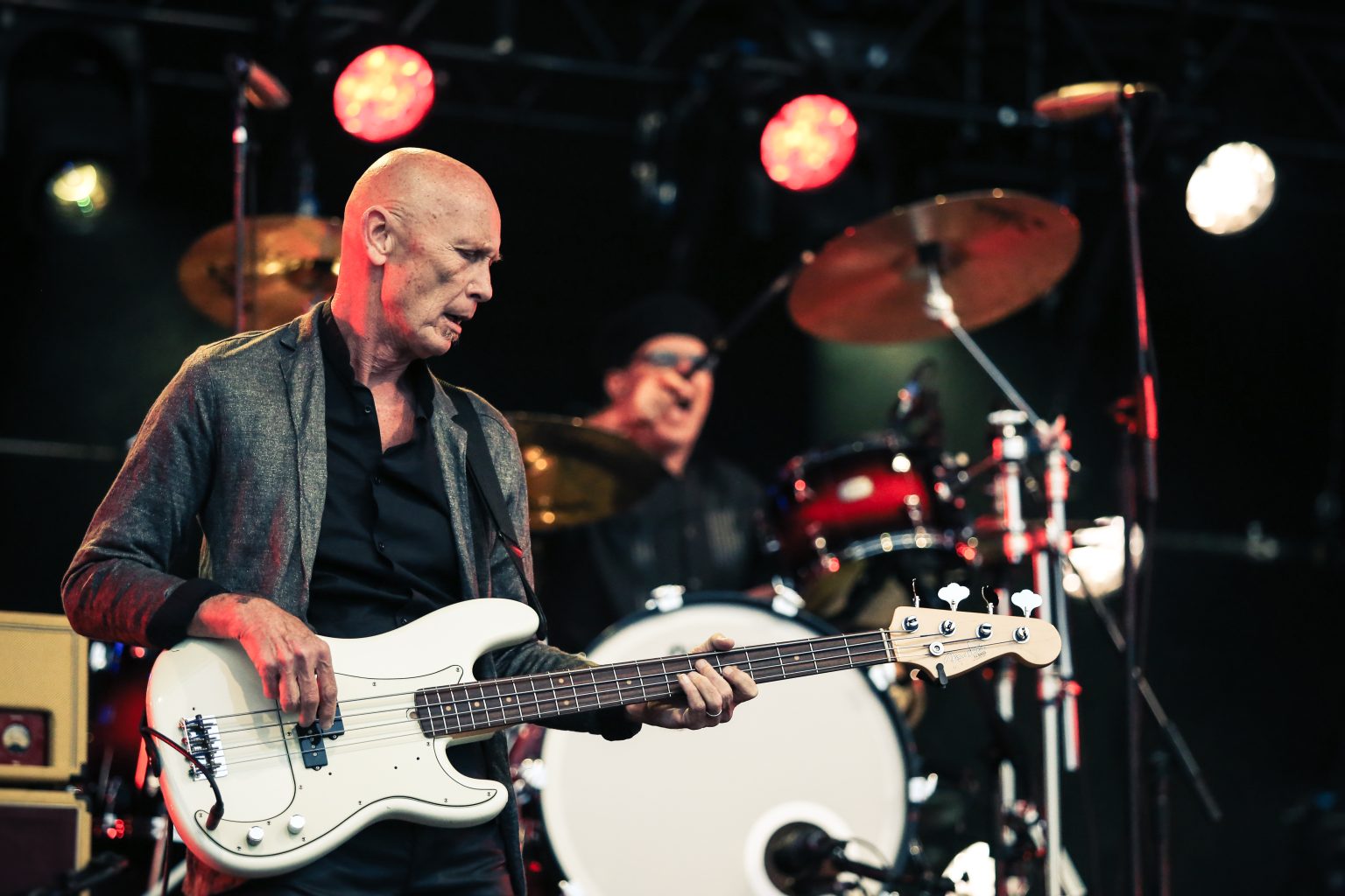 Michael Rhodes: The Life and Legacy of the Bass Legend – Joe Bonamassa